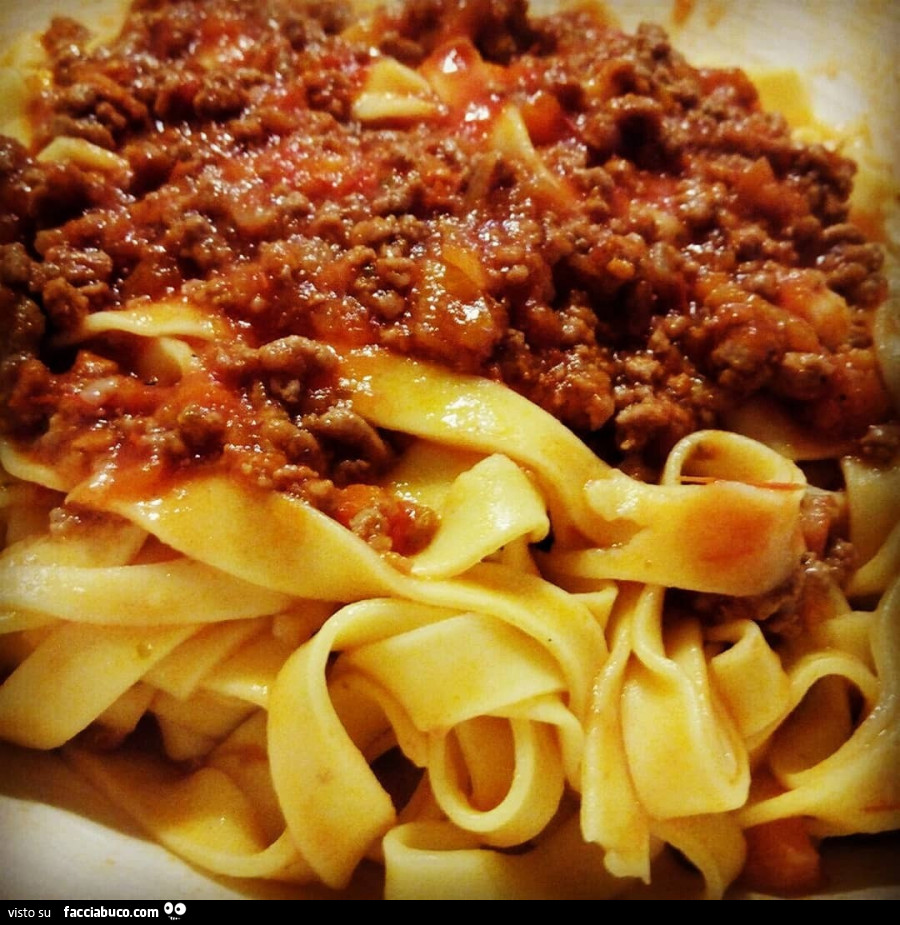 Fettuccine al ragù - Facciabuco.com